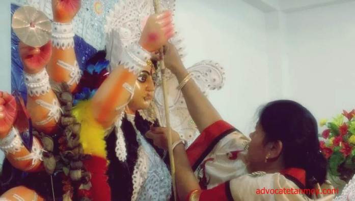 Competency of a woman as Panda or Pujari in a temple